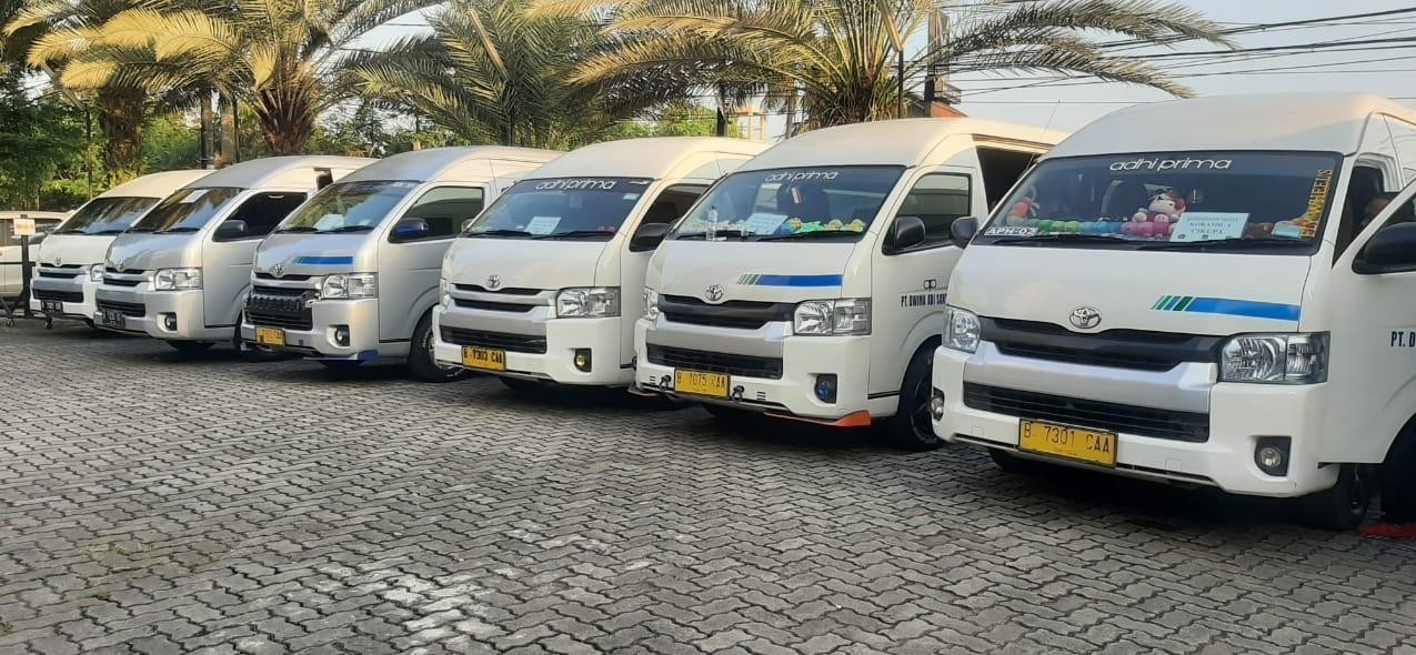 Hiace 14 Seat - ADHI PRIMA BUS - BUS PARIWISATA